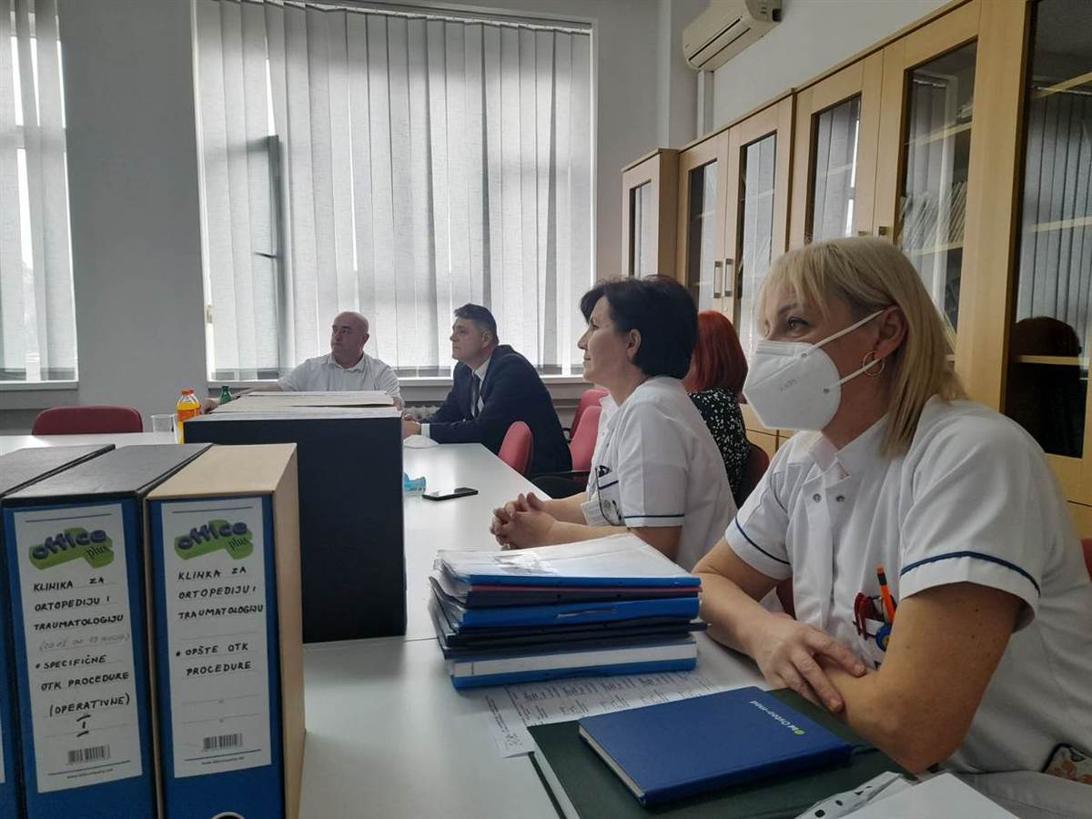 Vanjska ocjena u šest klinika UKC Tuzla