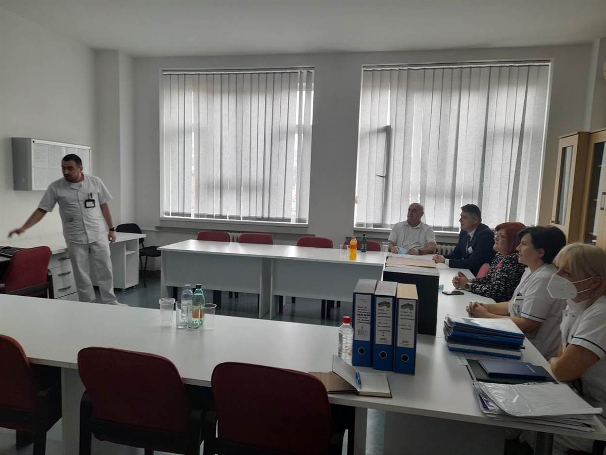 Vanjska ocjena u šest klinika UKC Tuzla